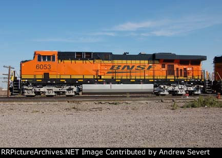 BNSF ES44AC 6053